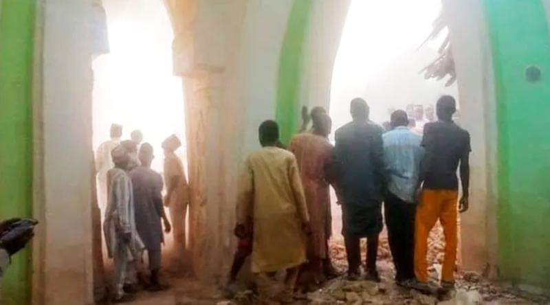 At least seven people dead as mosque collapses in Nigeria - Shia Waves