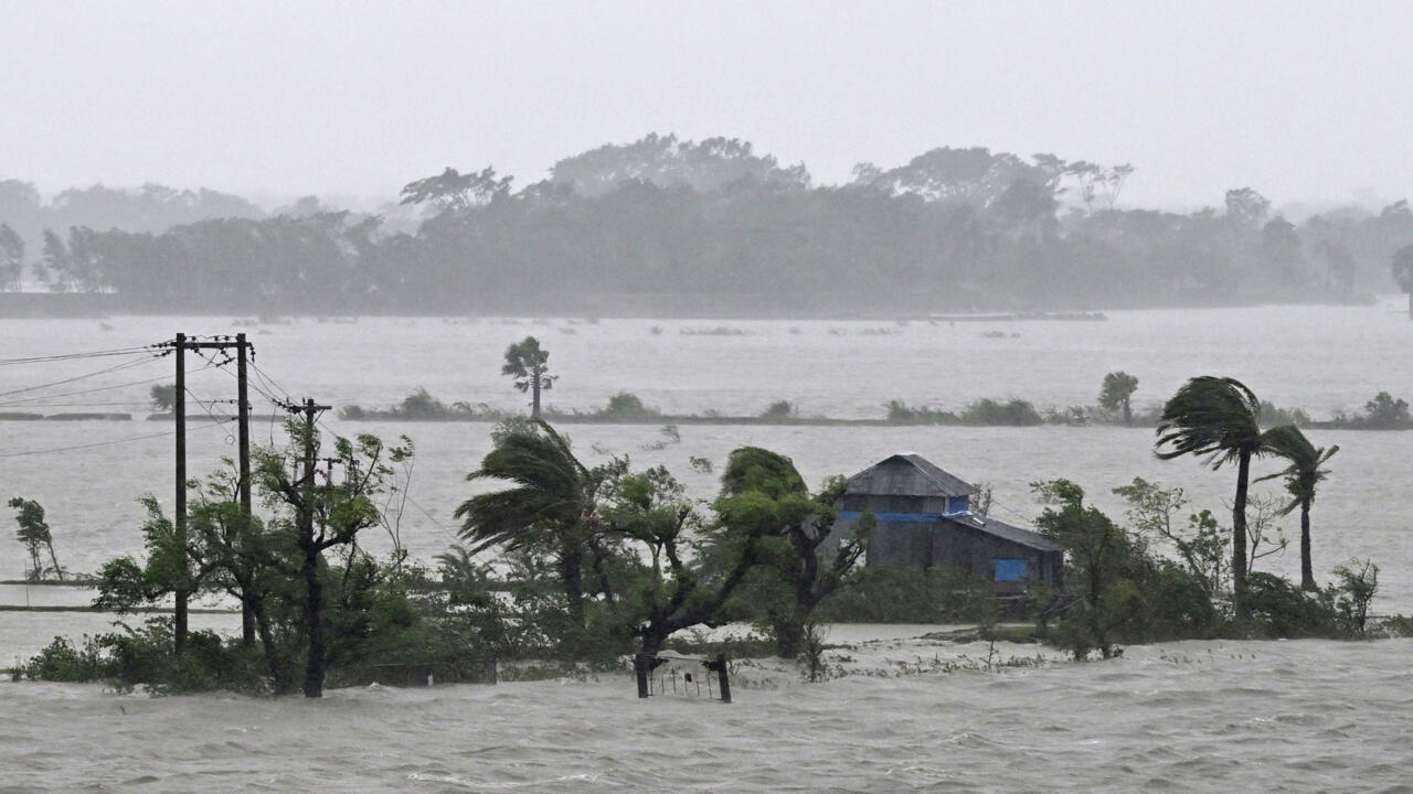 Cyclone Remal Batters India and Bangladesh, Leaving 16 dead, Widespread ...