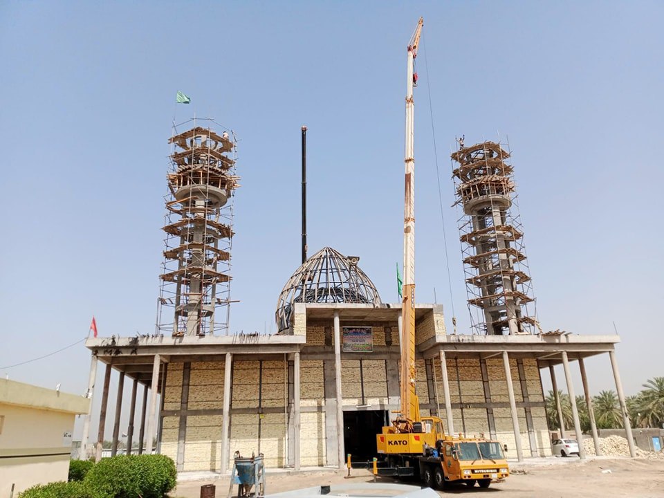 Iraq: Dome of shrine of Imam Al-Kadhim's grandson successfully ...