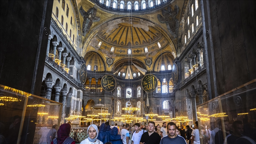 Hagia Sophia Grand Mosque Welcomes 25 Million Visitors Since Reopening ...