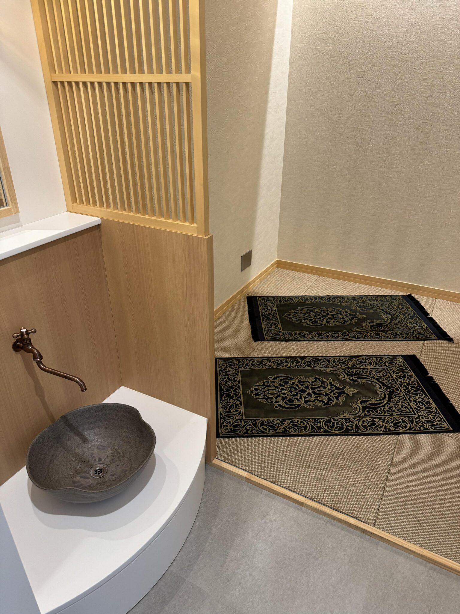 Japan Embraces Muslim Visitors with Prayer Rooms - Shia Waves