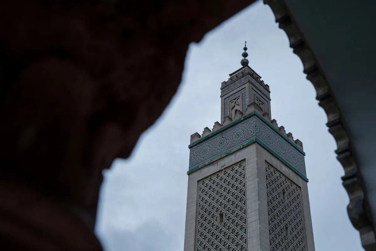 Amid rising anti-Muslim racism, pig’s head found at mosque entrance in ...