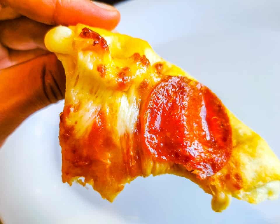 Just five minutes of junk food ads leads to higher calorie intake in ...